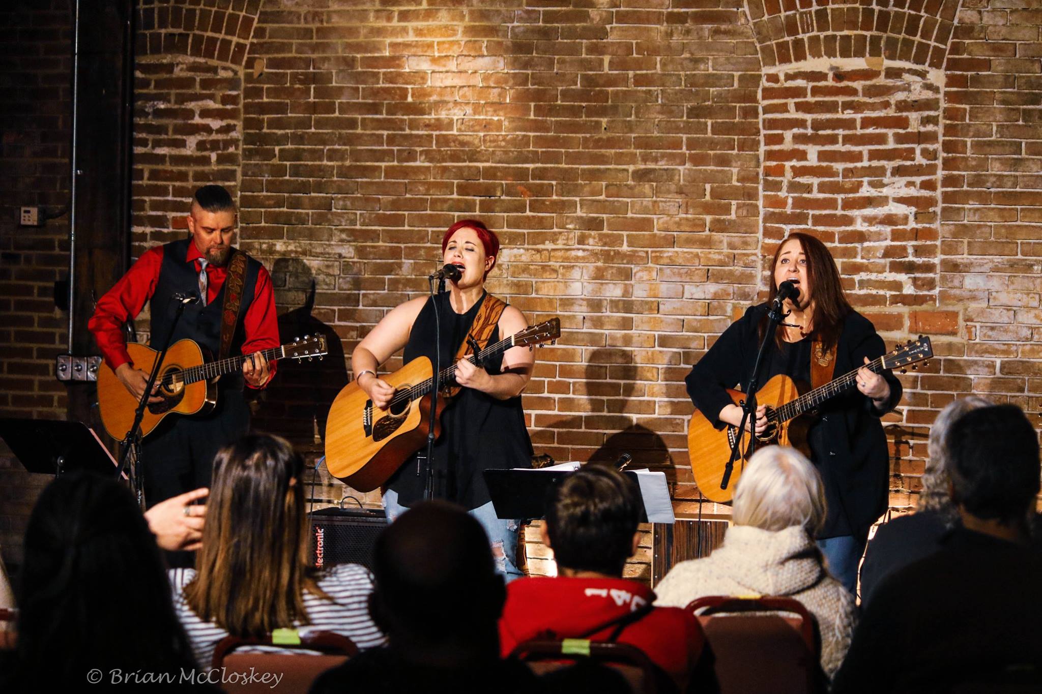 Find Your Voice. – DINA HALL